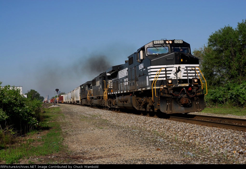 NS 9284 Eastbound at MP 205